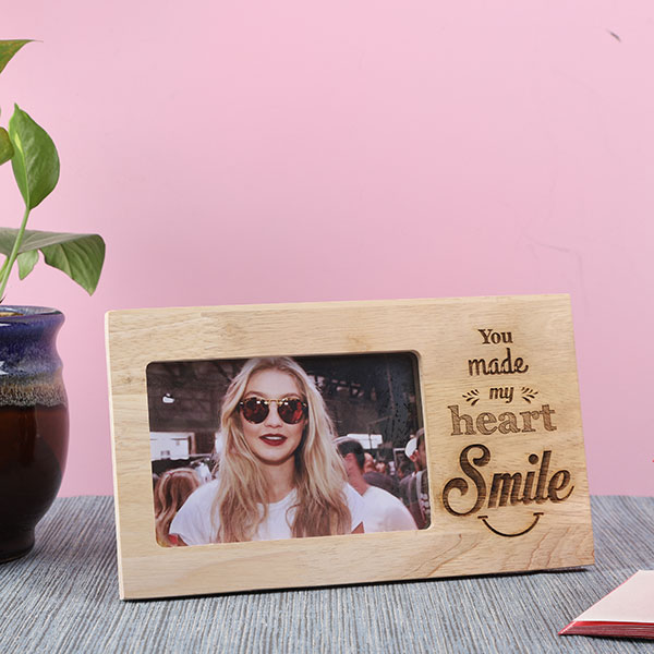 Send Customised Smile Wooden Frame Online Gifts | Doviko