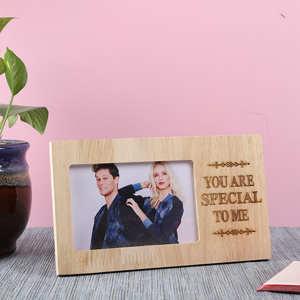 Send Customised Special Wooden Frame Online Gifts | Doviko